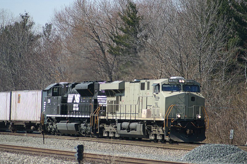 NS 7529